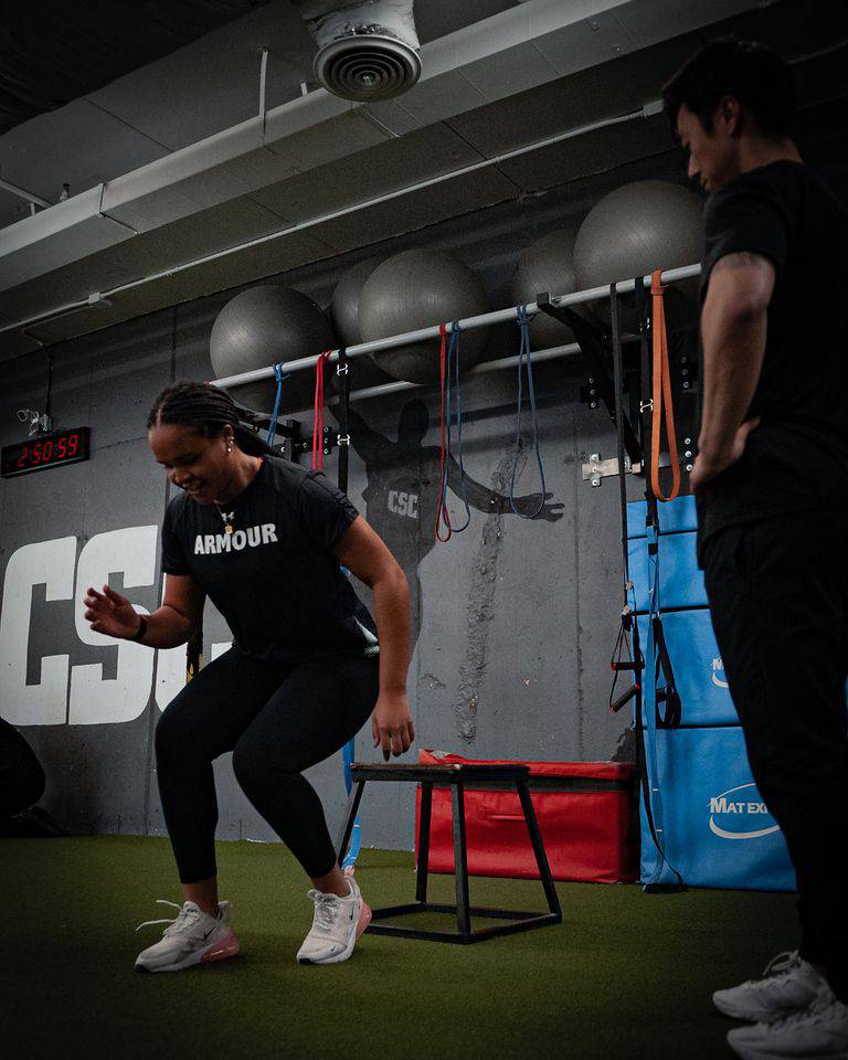 Patellofemoral Pain Syndrome Treatment – Herlong Sports PT